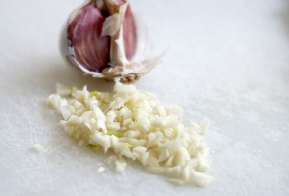 How Many Cloves Of Garlic Are In A Tablespoon? - A Food Lover's Kitchen