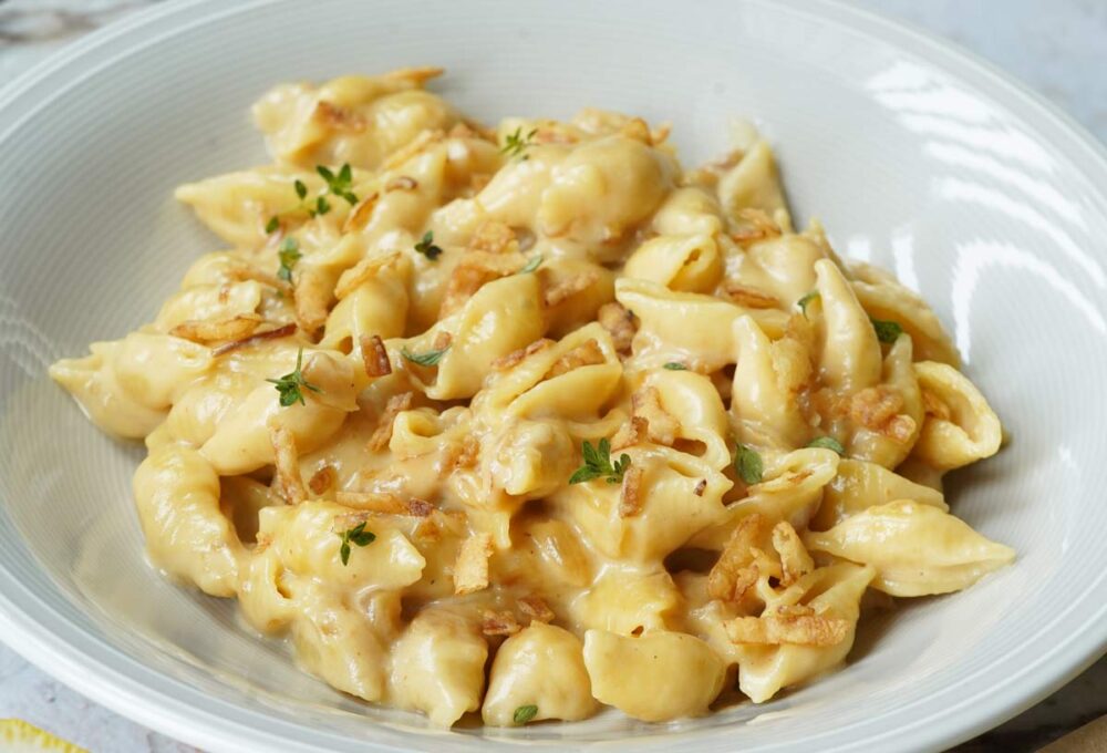 French Onion Mac & Cheese - A Food Lover's Kitchen
