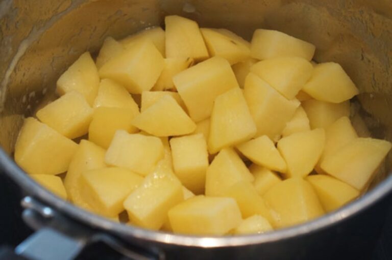 The Best Crispy Roast Potatoes You’ll Ever Make - A Food Lover's Kitchen
