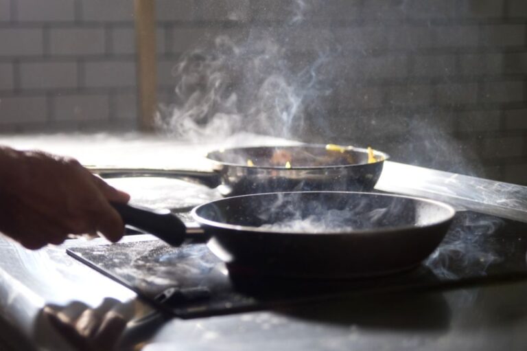 What Is the Best Oil for Frying Fish? - A Food Lover's Kitchen